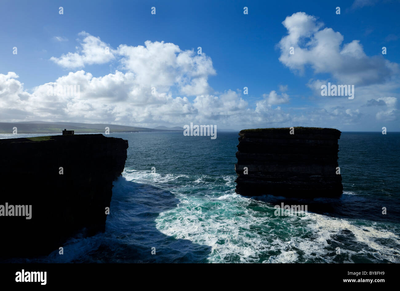 Dun briste sea stack hi-res stock photography and images - Alamy
