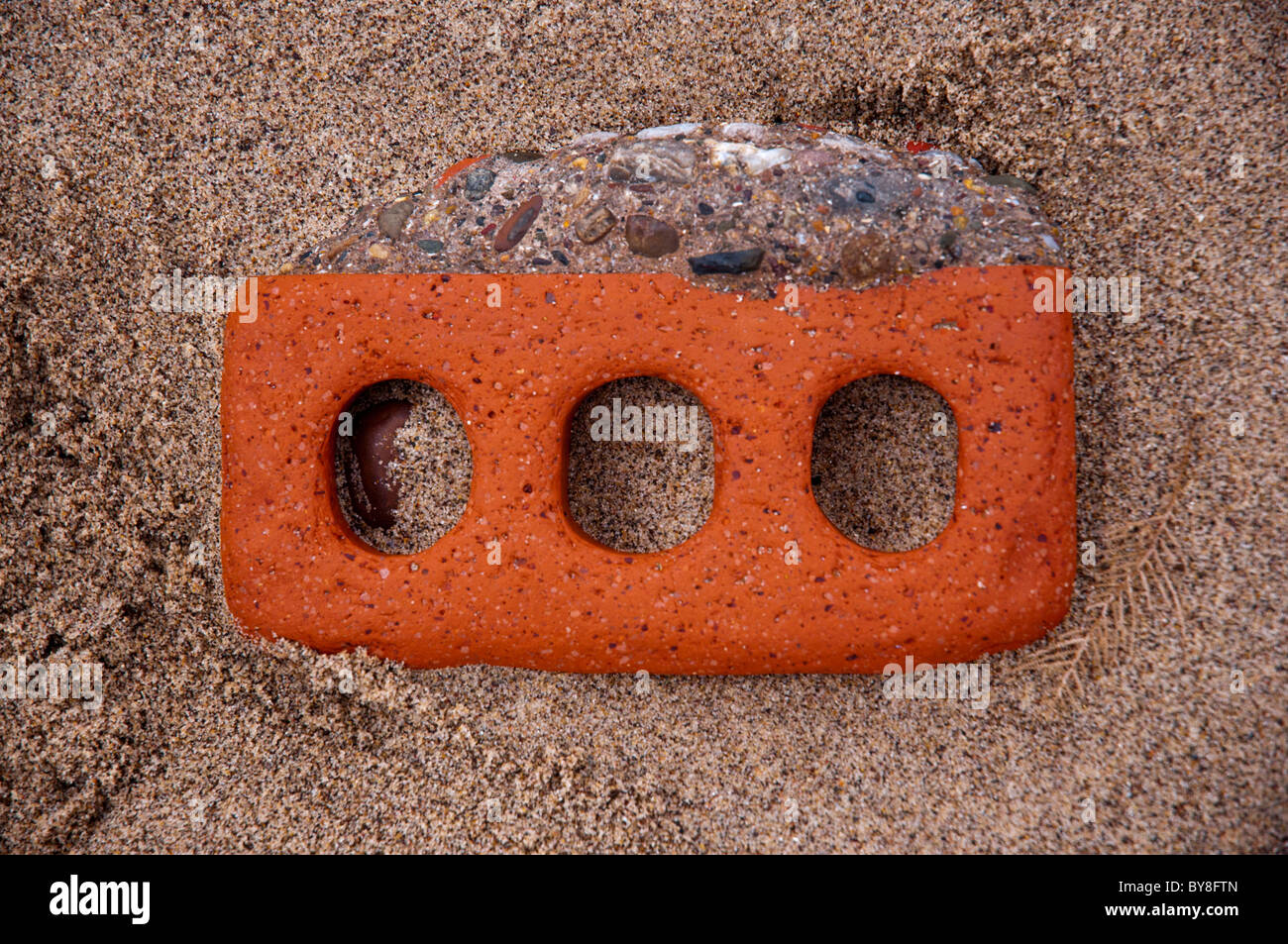 Rounded brick hi-res stock photography and images - Alamy