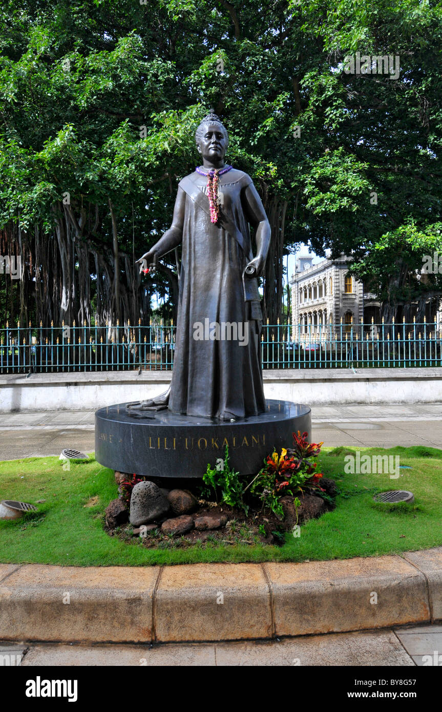 Queen liliuokalani statue hi-res stock photography and images - Alamy