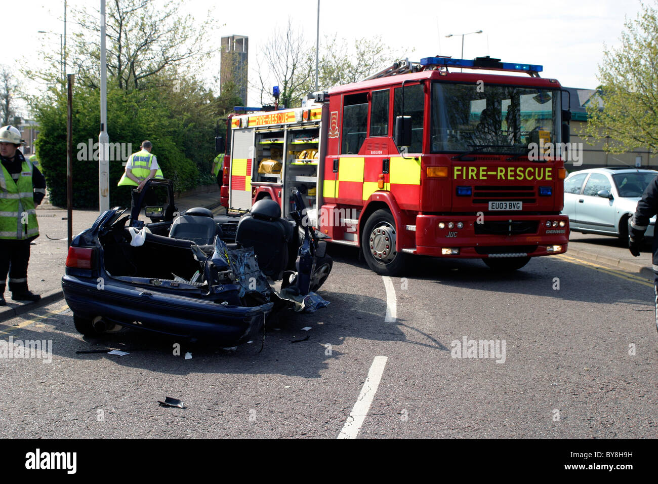 Police ambulance crews scene hi-res stock photography and images - Alamy