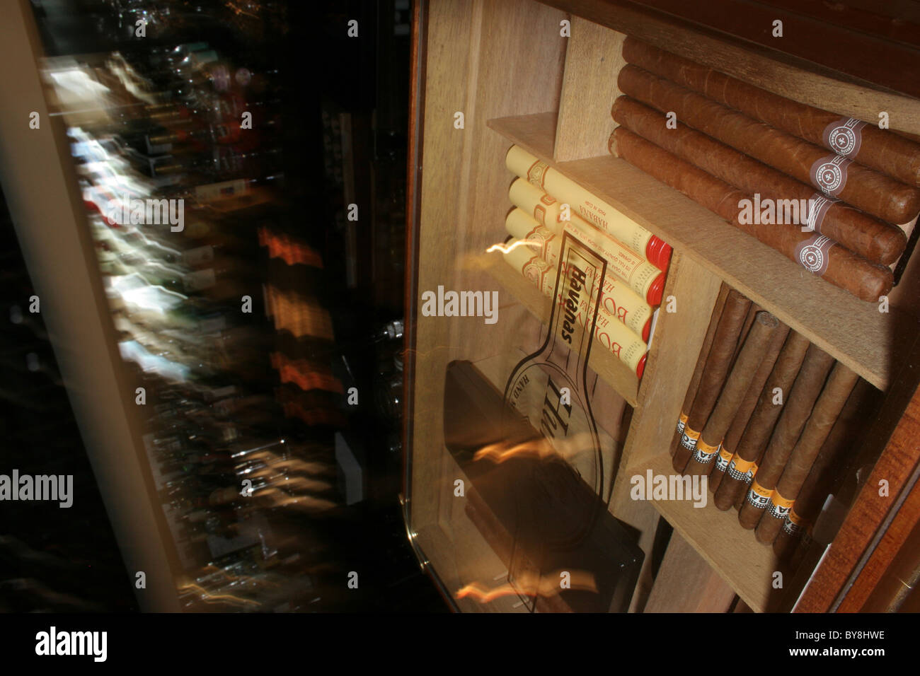 Cigar selection box hi-res stock photography and images - Alamy