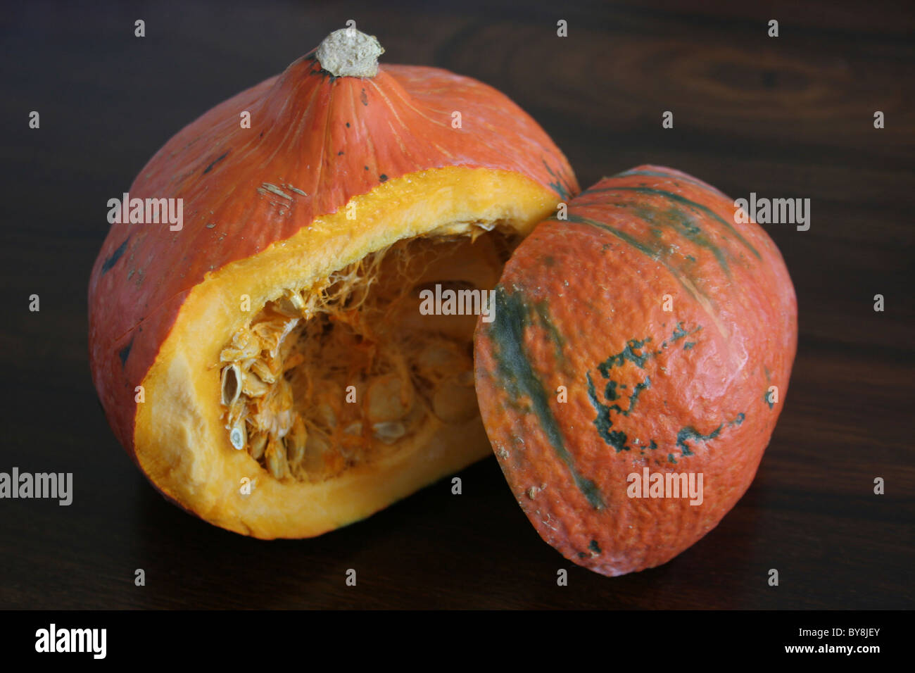 Onion squash pumpkin Stock Photo - Alamy