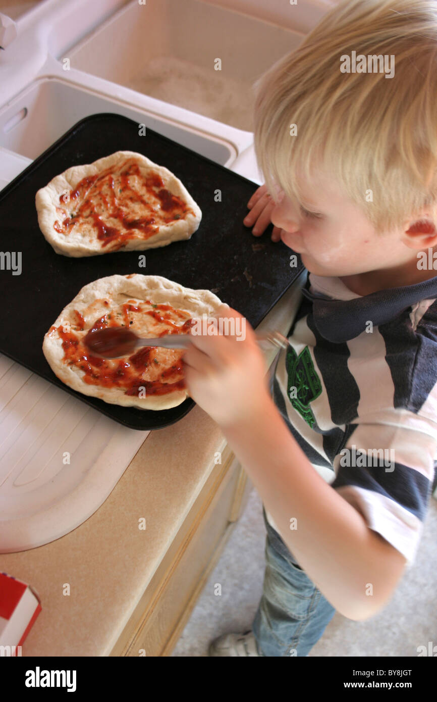 Child ren hi-res stock photography and images - Alamy