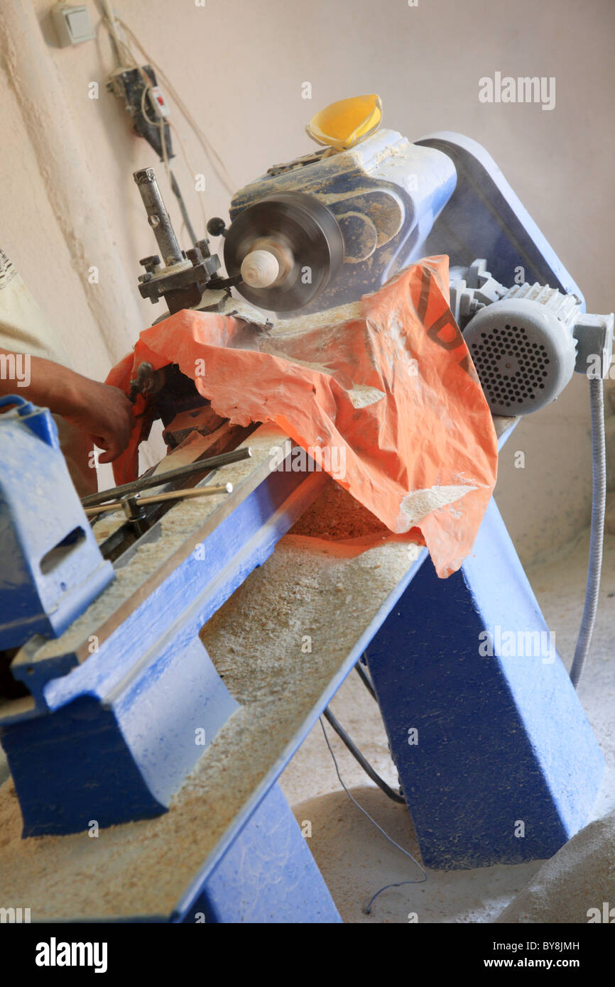 Man using a Lathe in a workshop in Turkey 27 June 2008 Stock Photo - Alamy
