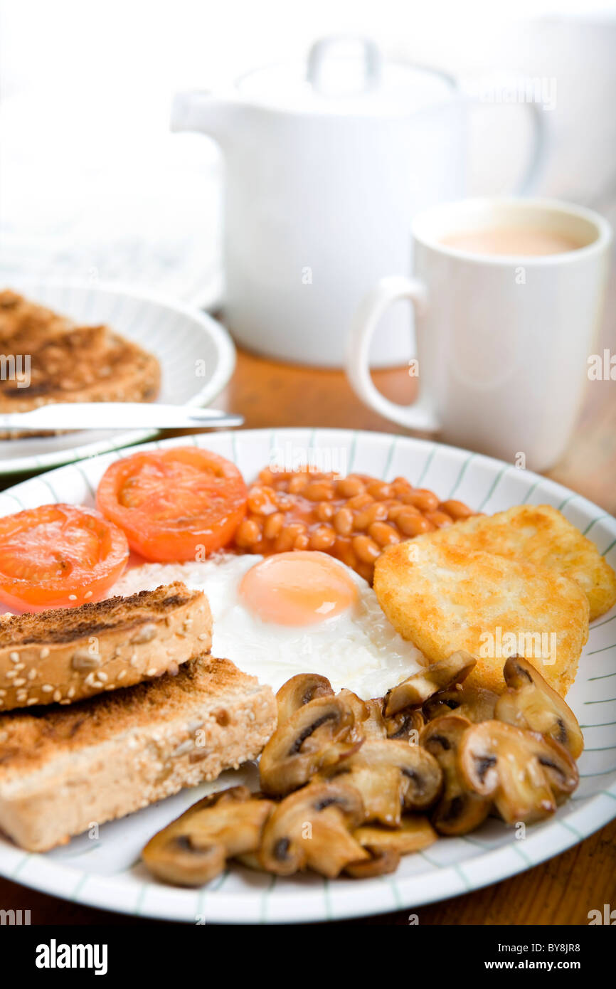 Vegetarian sausage white beans tomatoes hi-res stock photography and ...