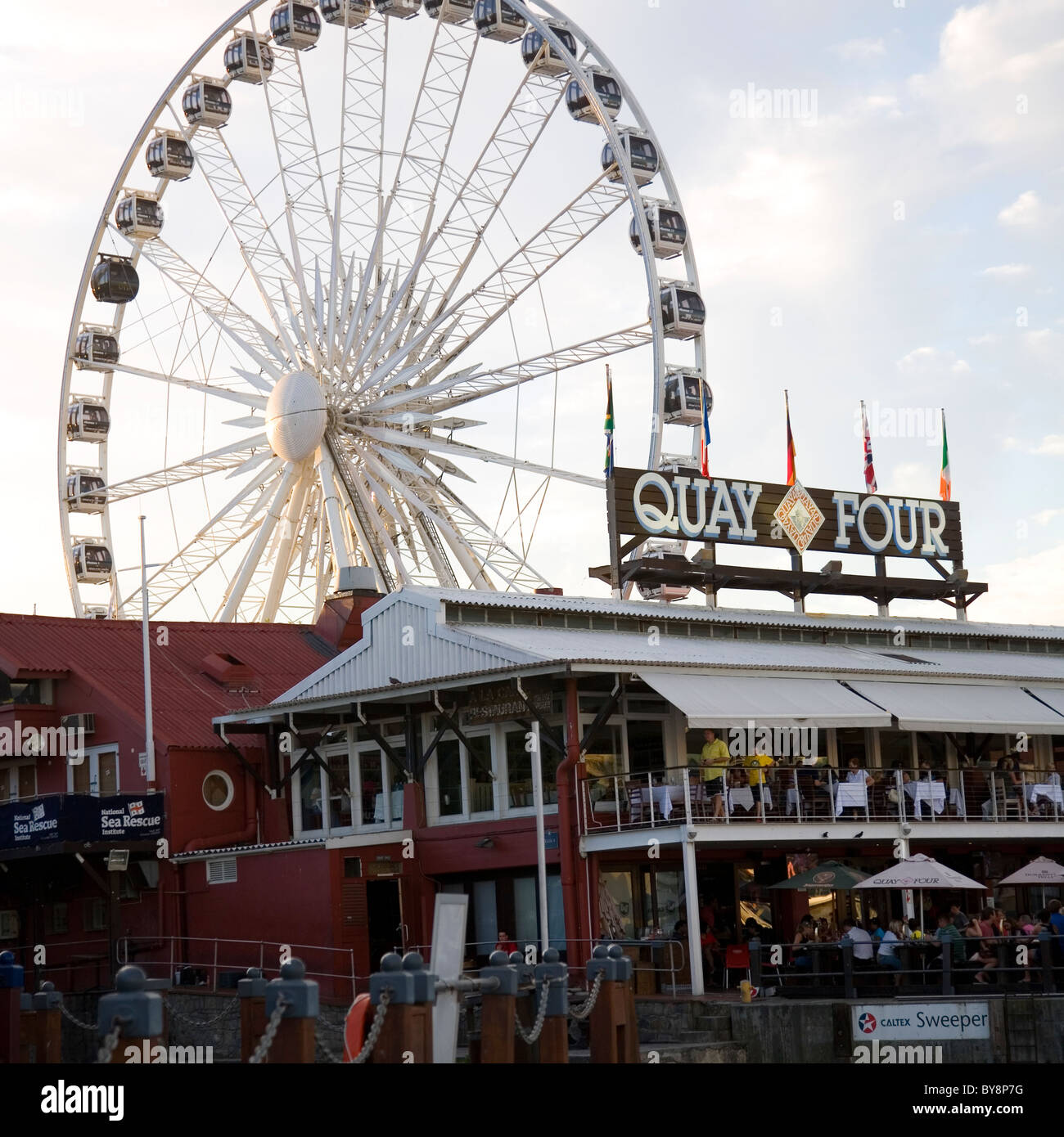 Quay Four at Waterfront - seafood alfresco Cape Town Stock Photo - Alamy