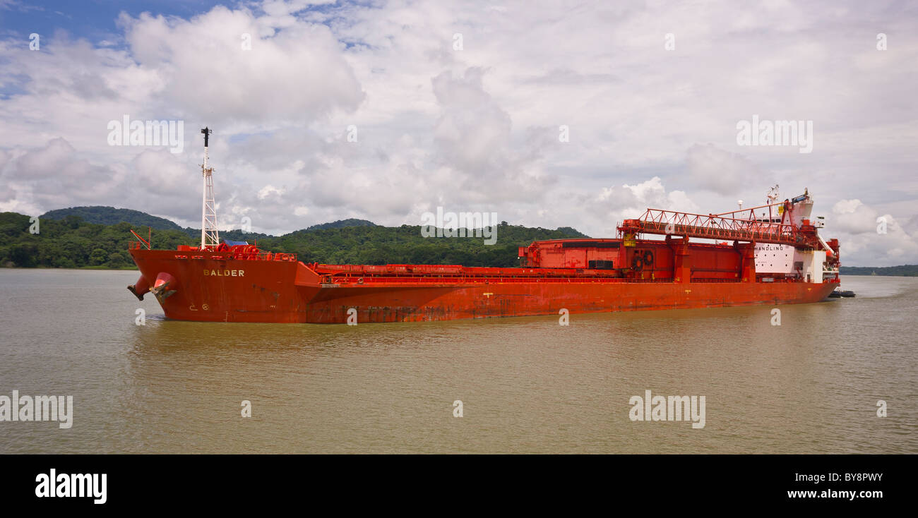 PANAMA - Ship on the Panama Canal Stock Photo - Alamy