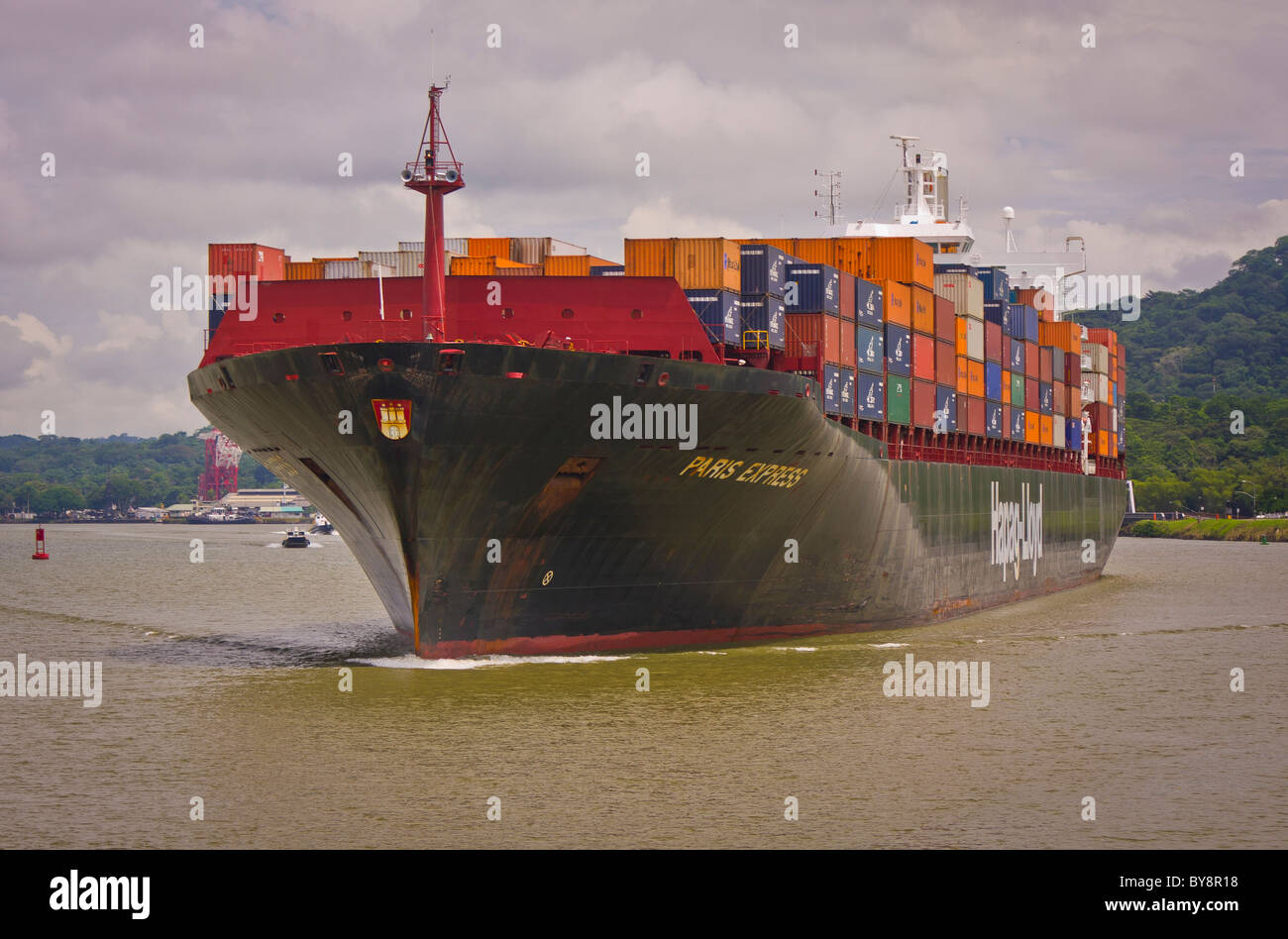 PANAMA - Hapag-Lloyd container ship on Panama Canal Stock Photo - Alamy