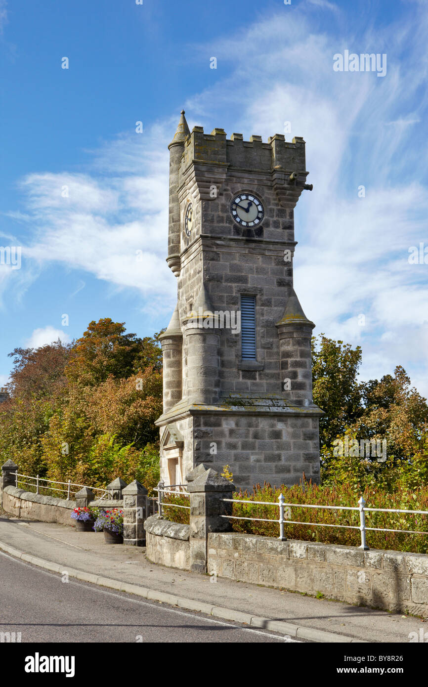 The clock tower war memorial at Brora, Sutherland Stock Photo - Alamy