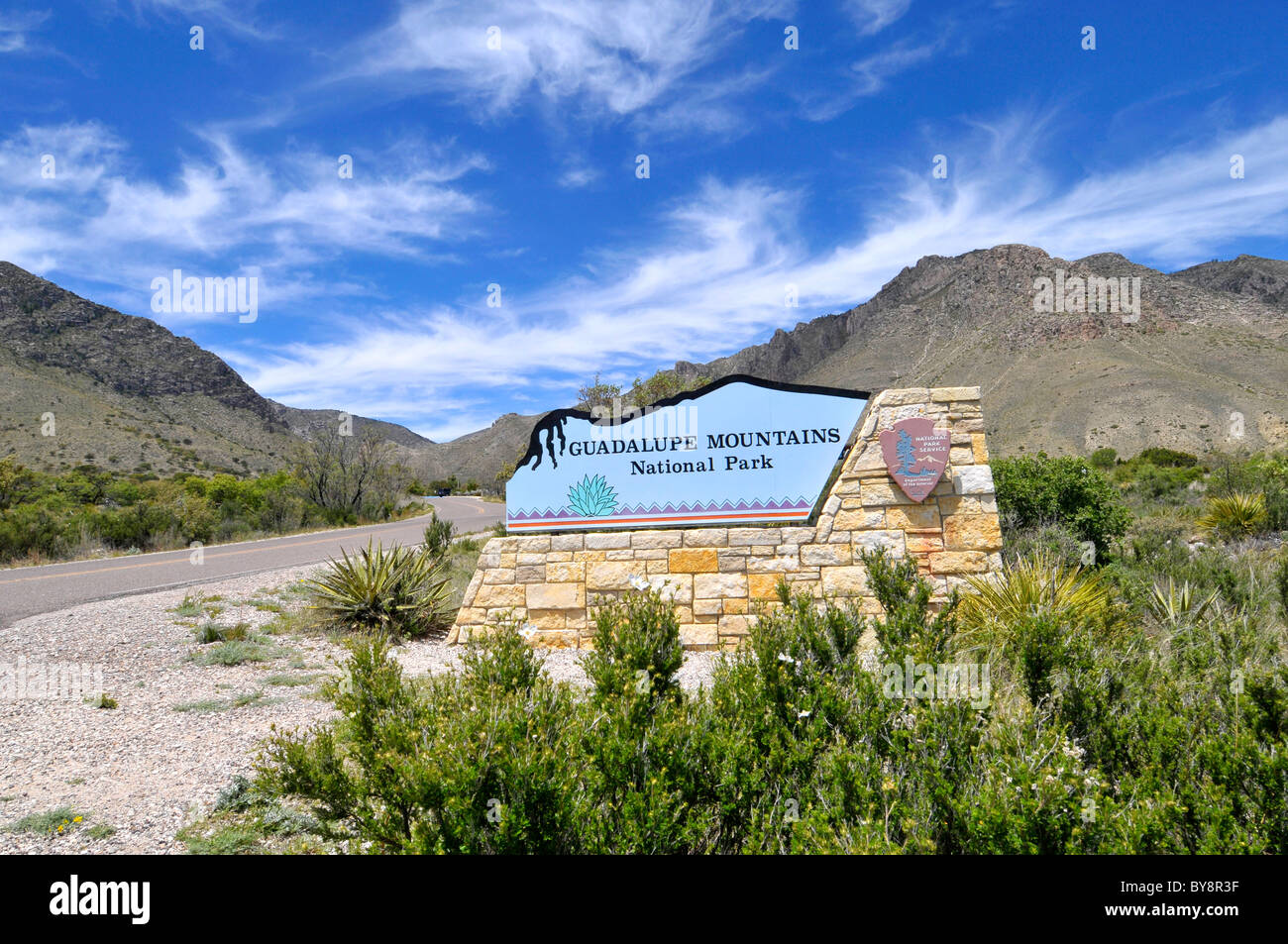 Guadalupe national park entrance sign hi-res stock photography and ...