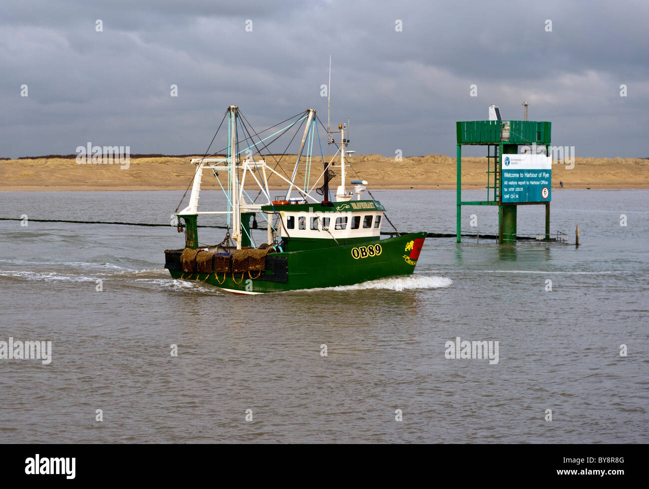 Commercial fishing boat hi-res stock photography and images - Alamy