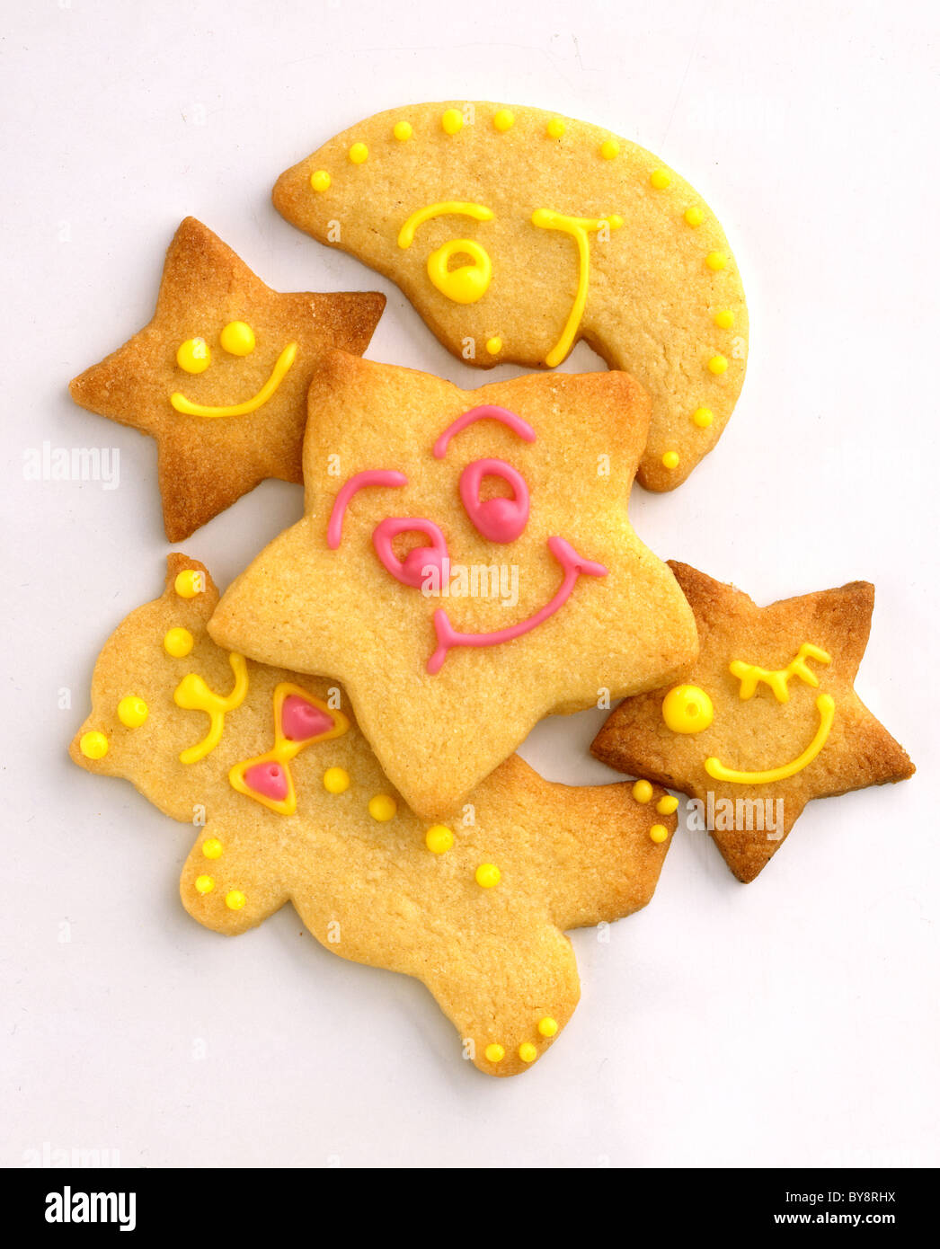 Childrens biscuits hi-res stock photography and images - Alamy