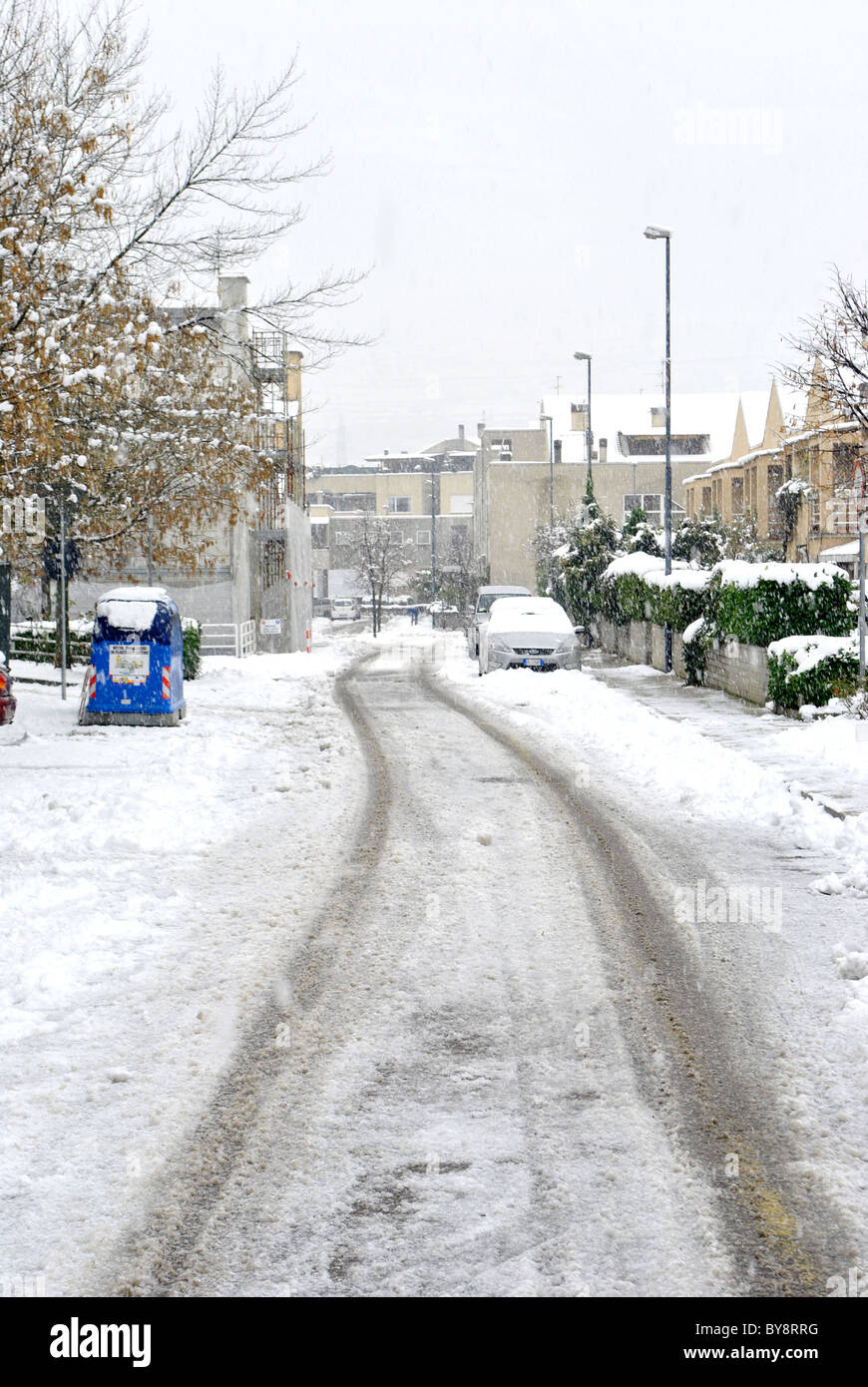city streets covered with snow and ice Stock Photo - Alamy