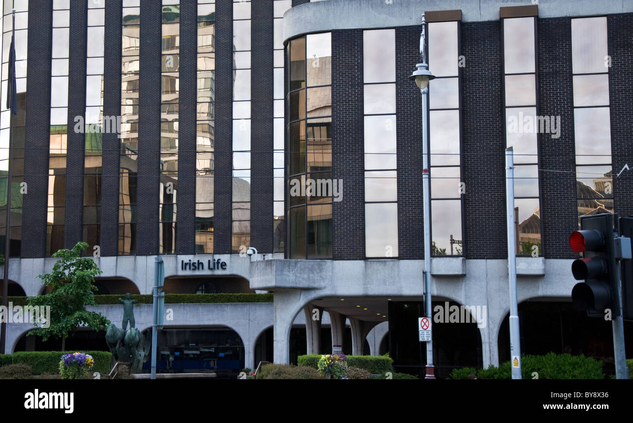 Irish Life Insurance HQ building in the capital Stock Photo - Alamy
