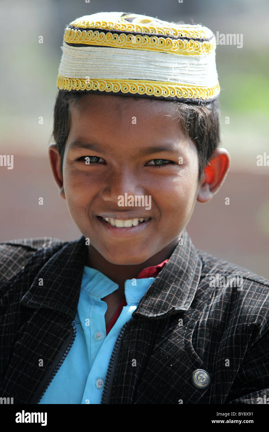Bangladeshi student hi-res stock photography and images - Alamy