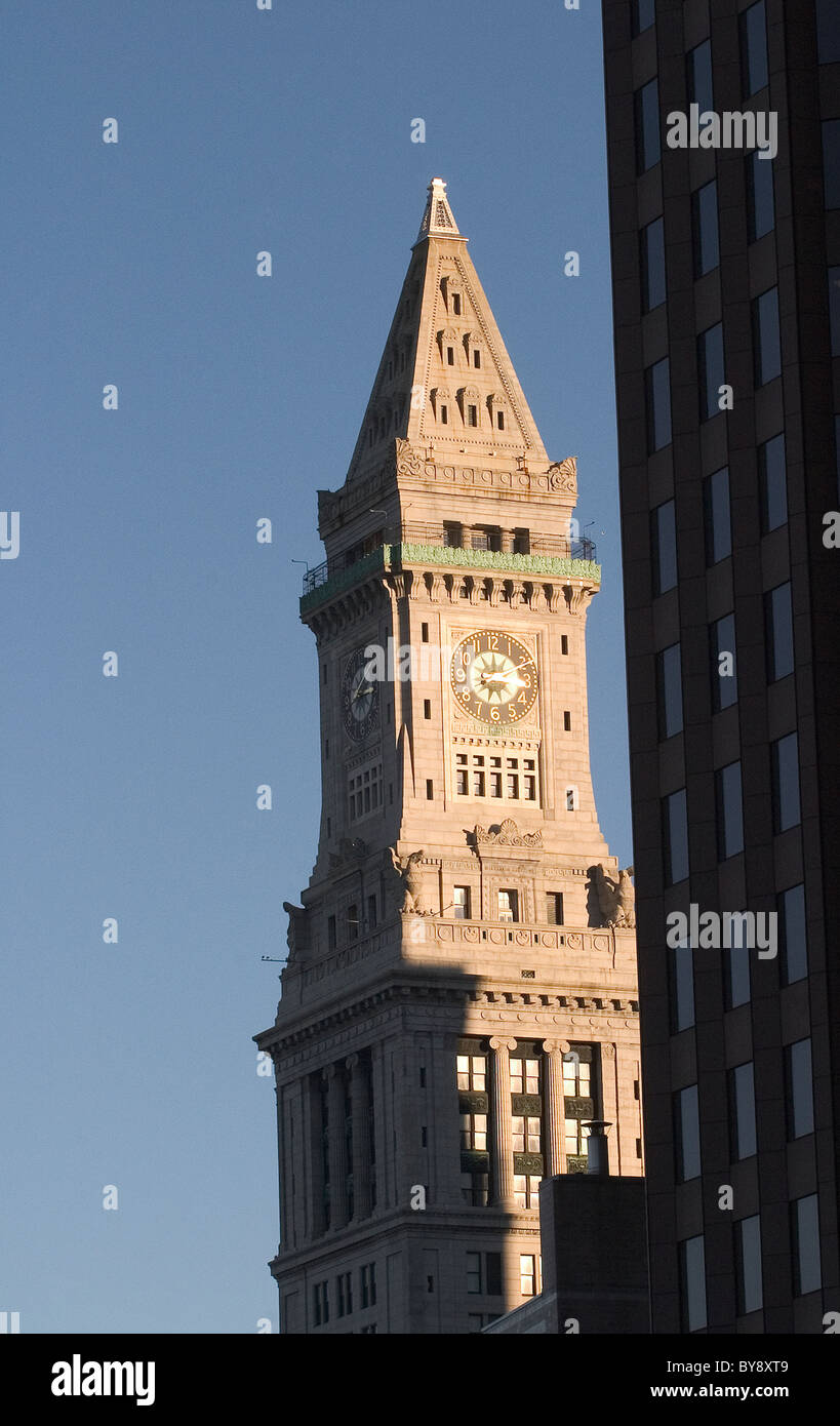 Bostons 17th tallest building hi-res stock photography and images - Alamy