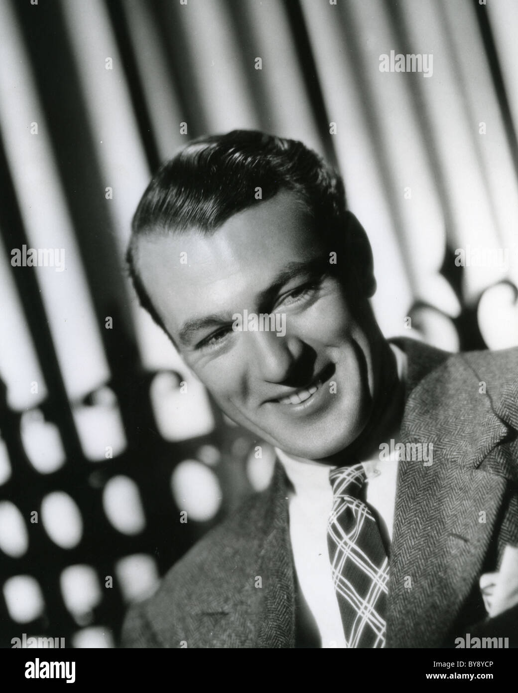 GARY COOPER (1901-1961) American film actor Stock Photo - Alamy