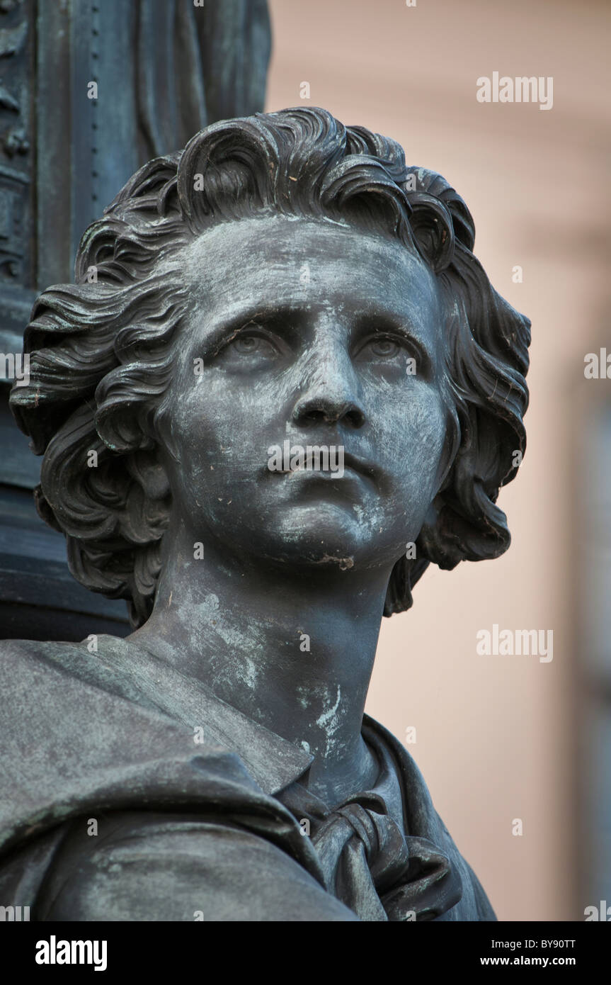 Statue dresden hi-res stock photography and images - Alamy