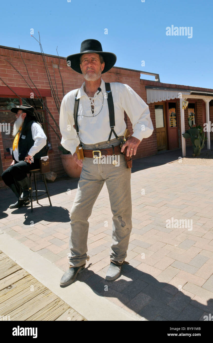 Western gunman hi-res stock photography and images - Alamy
