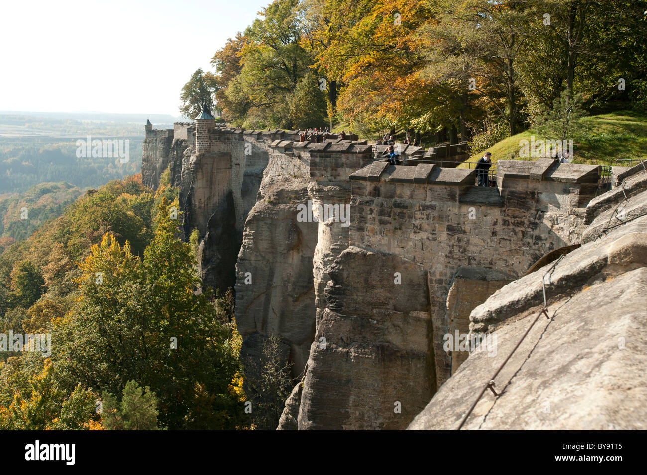 Fortress structure hi-res stock photography and images - Alamy