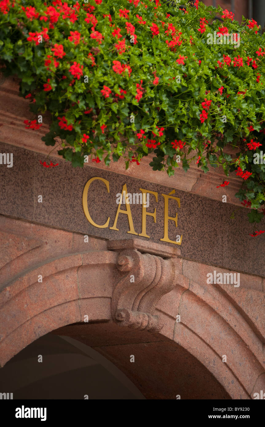 Cafe signage hi-res stock photography and images - Alamy