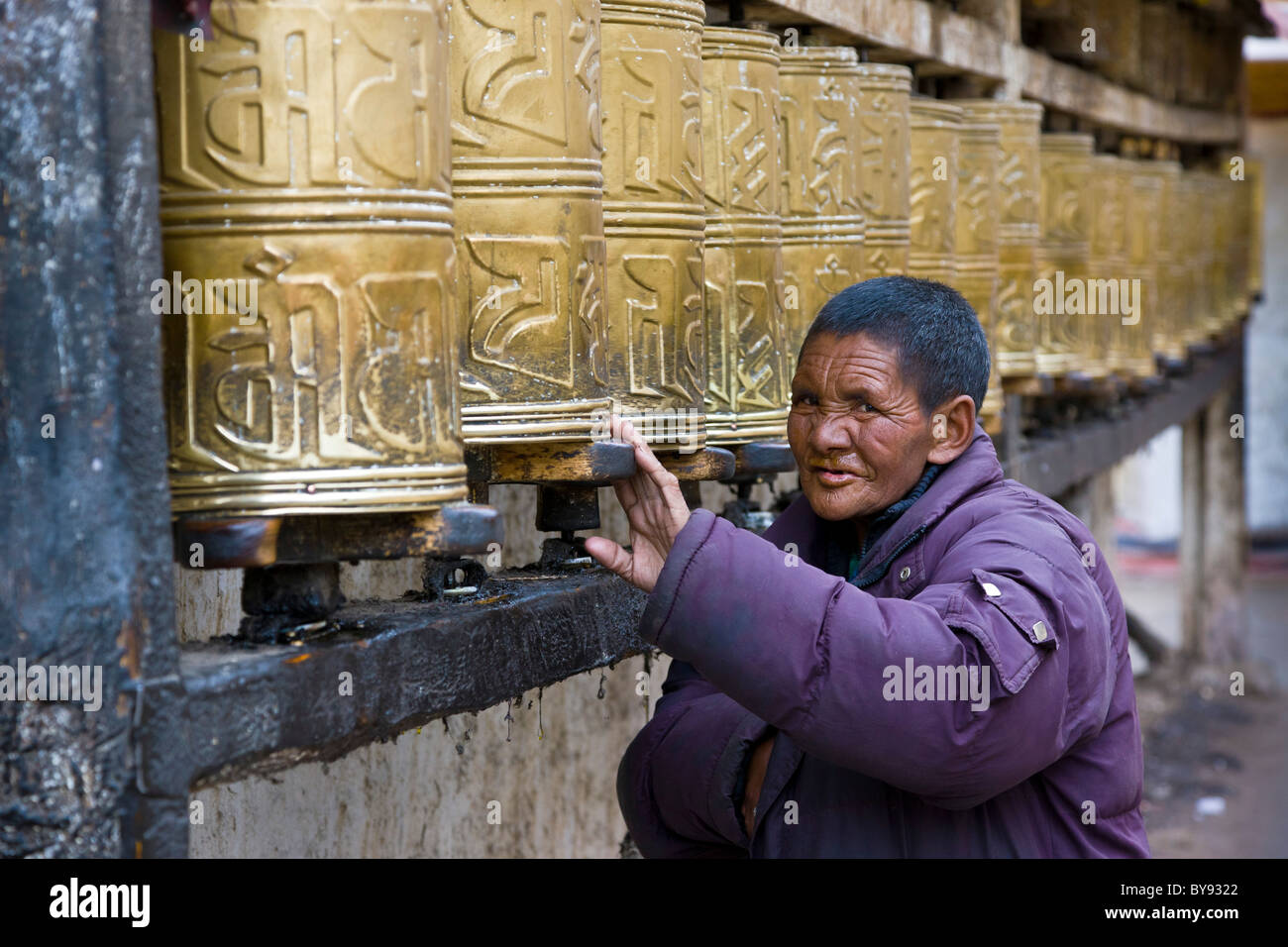 Prayer wheels jokhang temple hi-res stock photography and images - Alamy