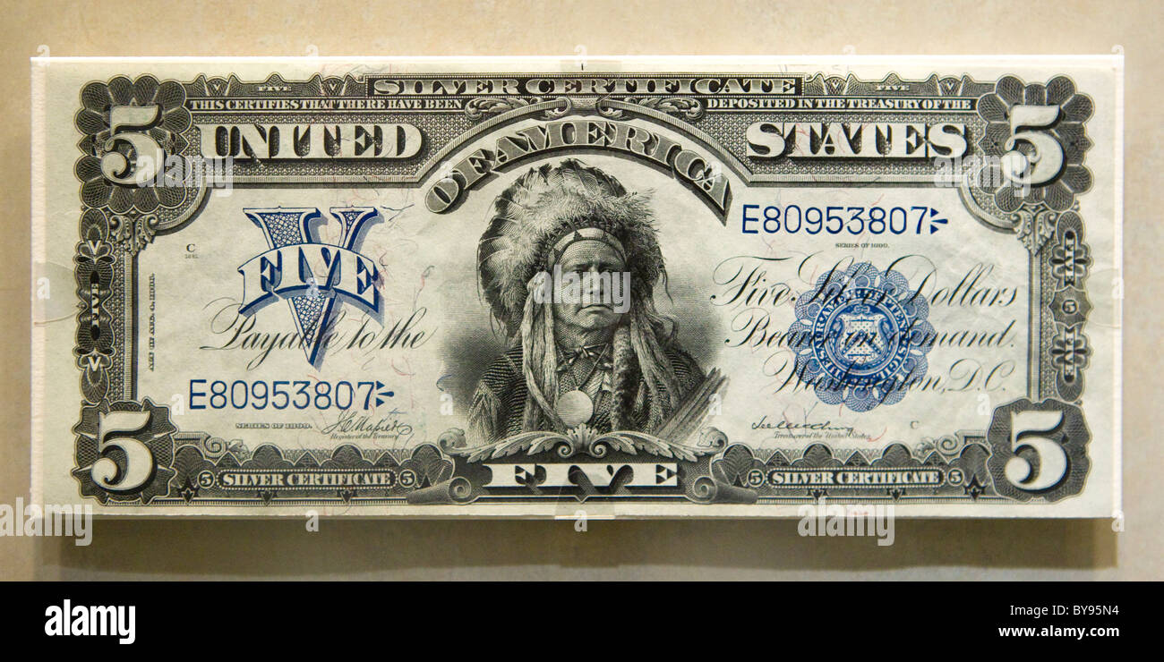 Obverse view of rare 1899 $5 (The Chief Note) American banknote Stock Photo - Alamy