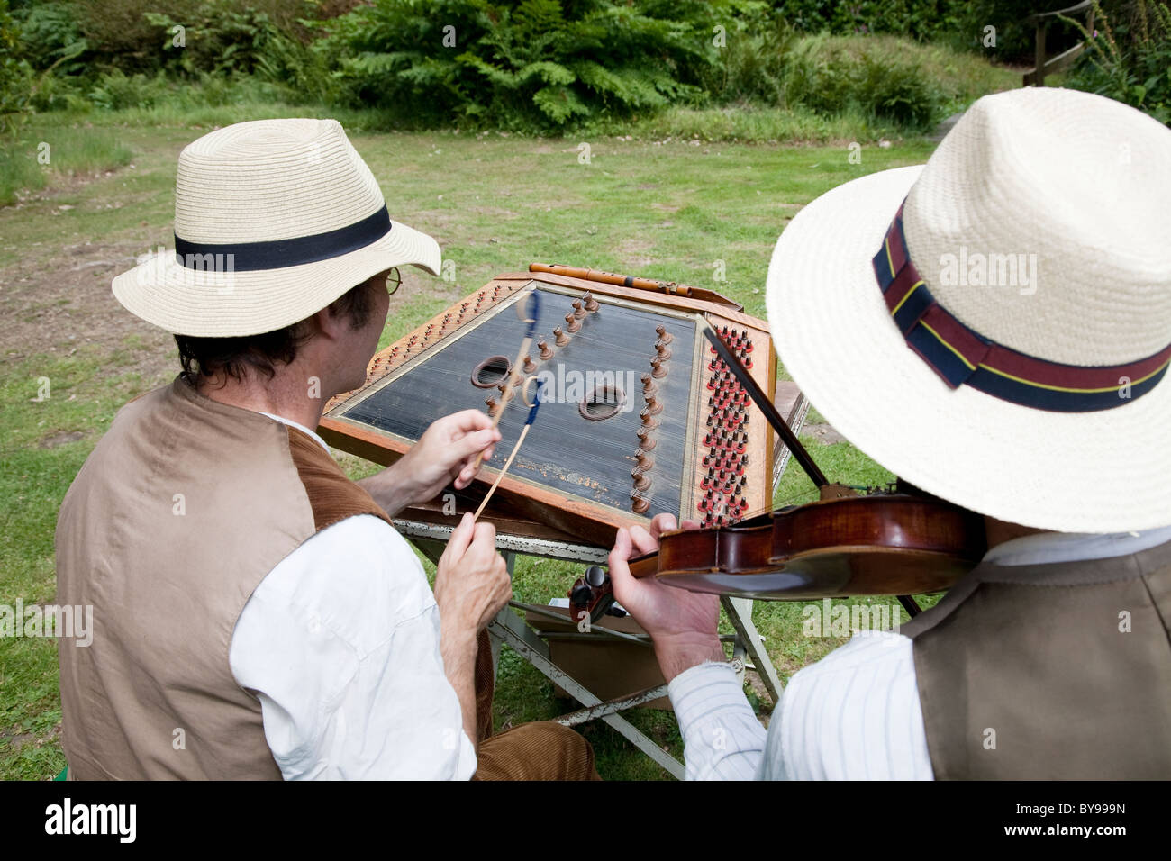 Dulcimer 19th century hi-res stock photography and images - Alamy