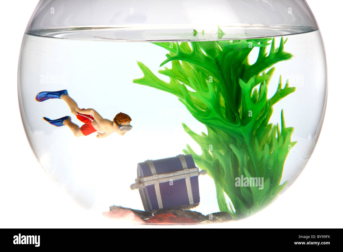 Underwater treasure hunt hi-res stock photography and images - Alamy