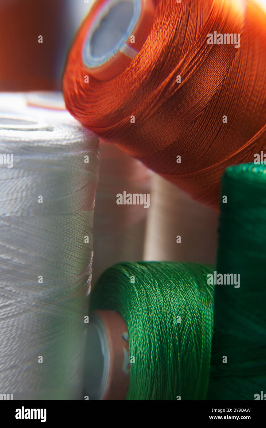 Different coloured spools hi-res stock photography and images - Alamy