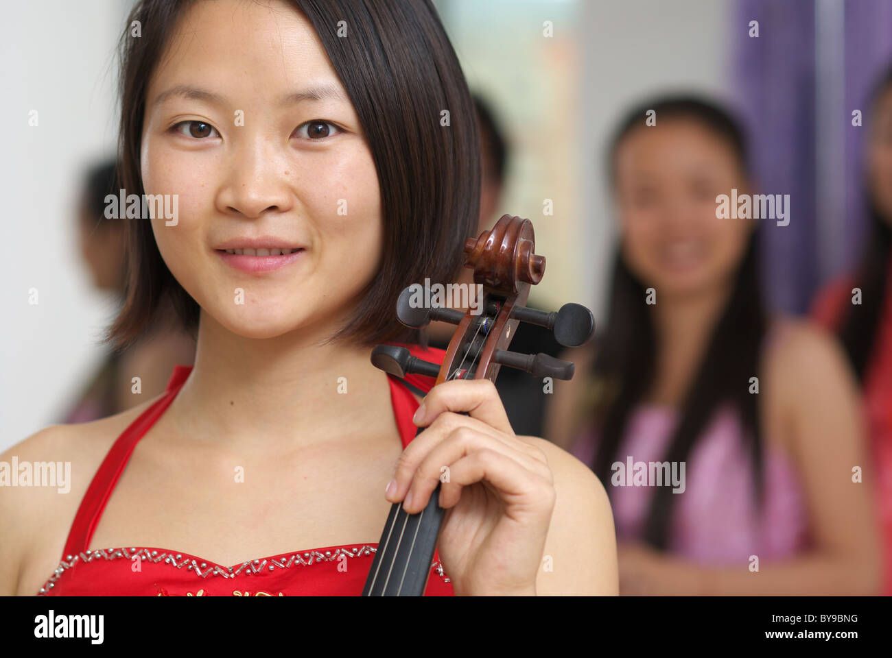 Chinese female musician hi-res stock photography and images - Alamy