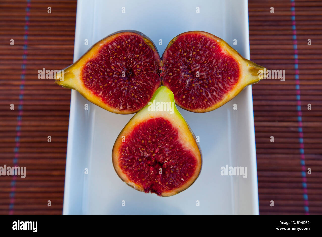 Cut figs hi-res stock photography and images - Alamy