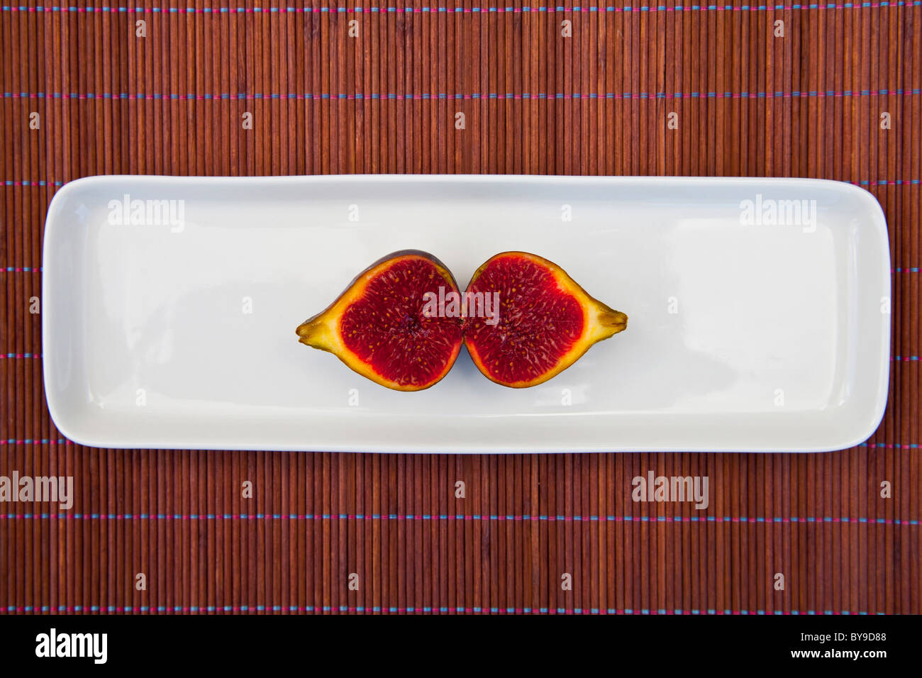 Cut fig hi-res stock photography and images - Alamy