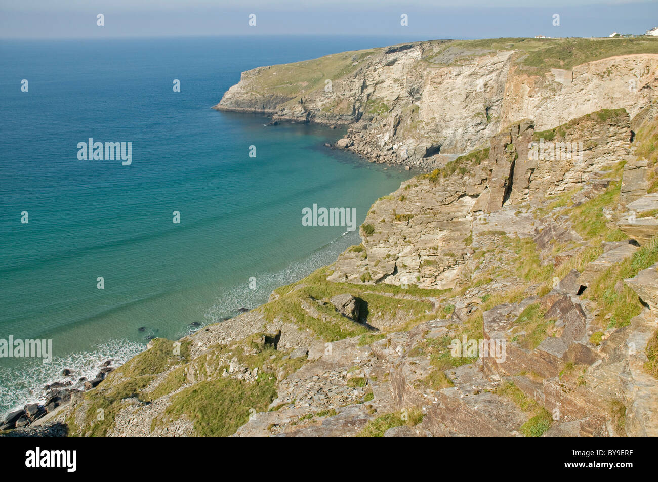 Hole Beach on the north Cornwall coast, near Trebarwith Strand, with ...