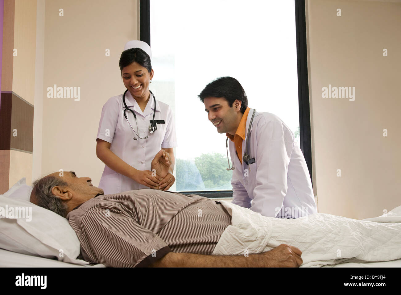 Indian pulse hi-res stock photography and images - Alamy