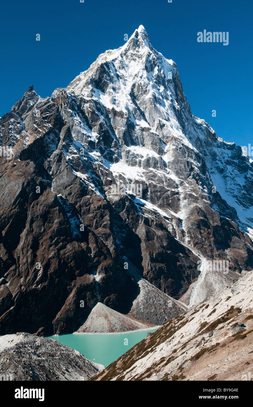 Cholatse Peak and glacial lake in the Everest Region of Nepal Stock ...