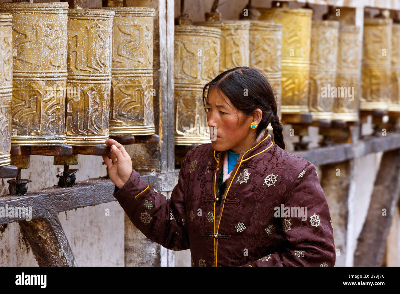 Prayer wheels jokhang temple hi-res stock photography and images - Alamy