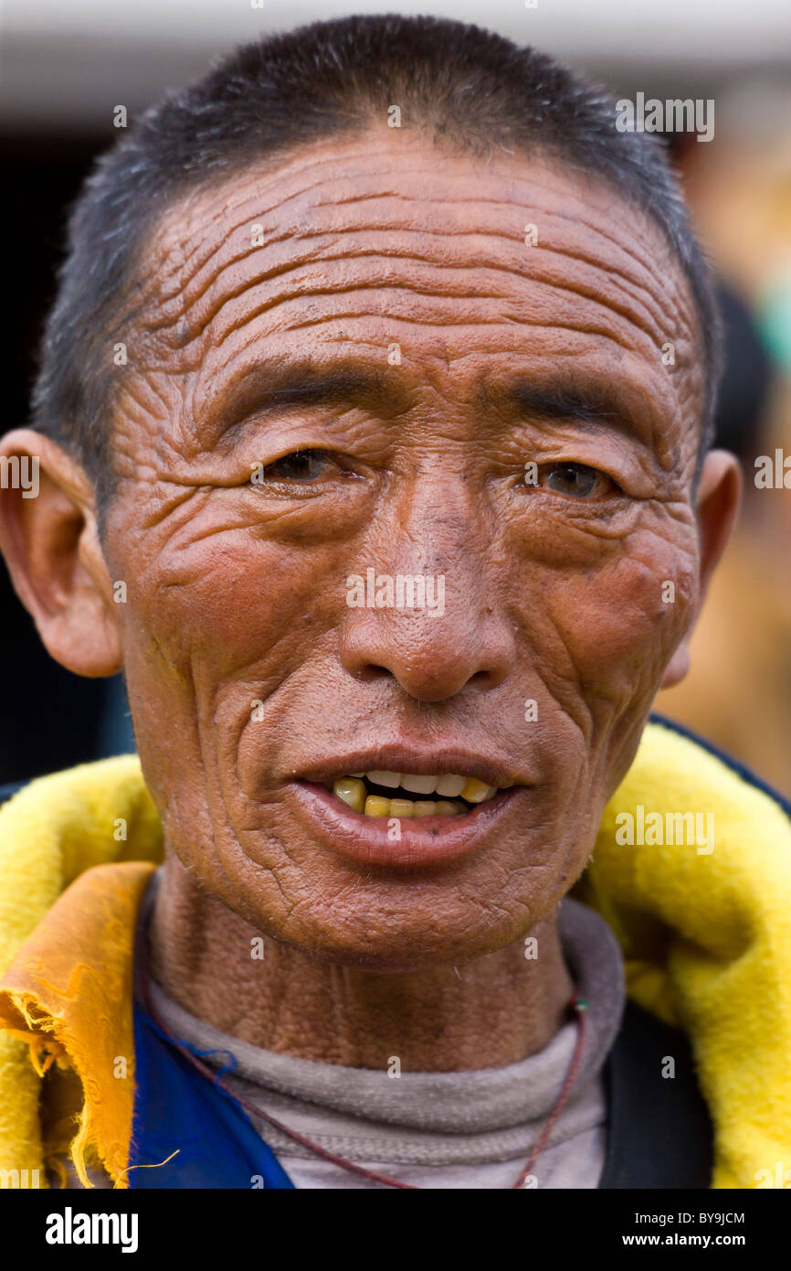 Tibetan buddhist pilgrim hi-res stock photography and images - Alamy