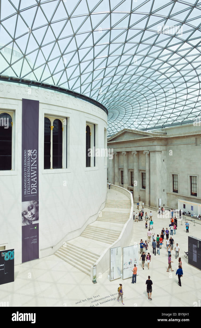 British museum london glass roof hi-res stock photography and images ...