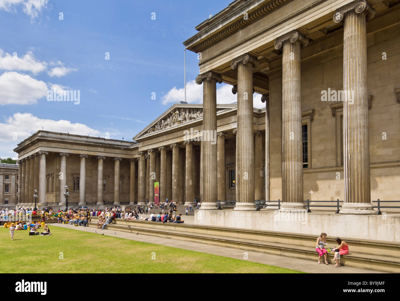 british-museum-london-exterior-hi-res-stock-photography-and-images-alamy