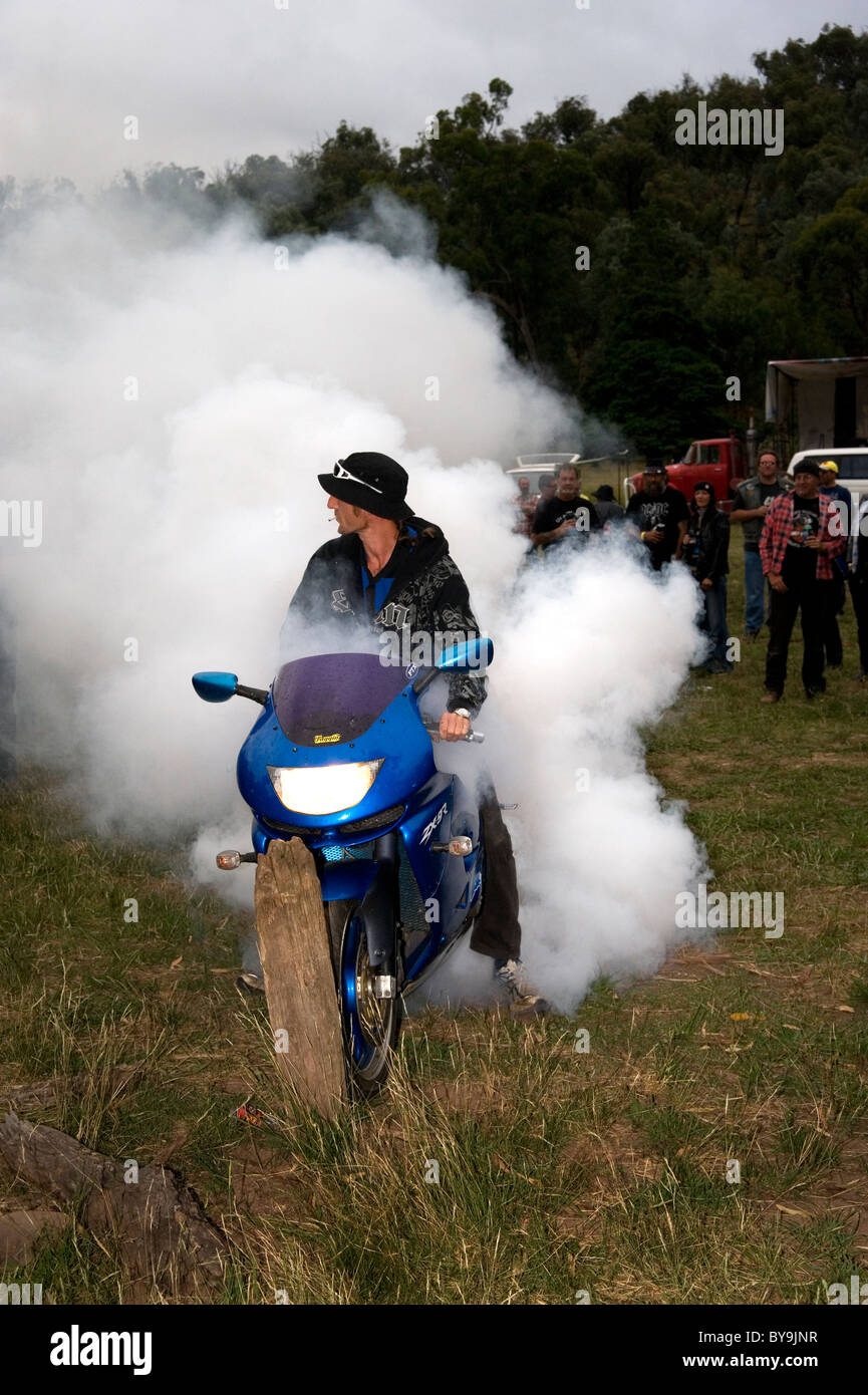 Burnout culture hi-res stock photography and images - Alamy