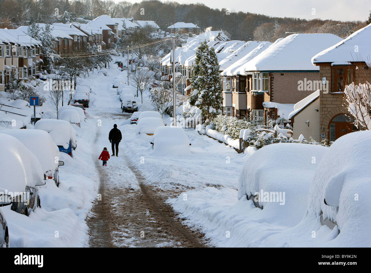 Heavy snowfall hi-res stock photography and images - Alamy