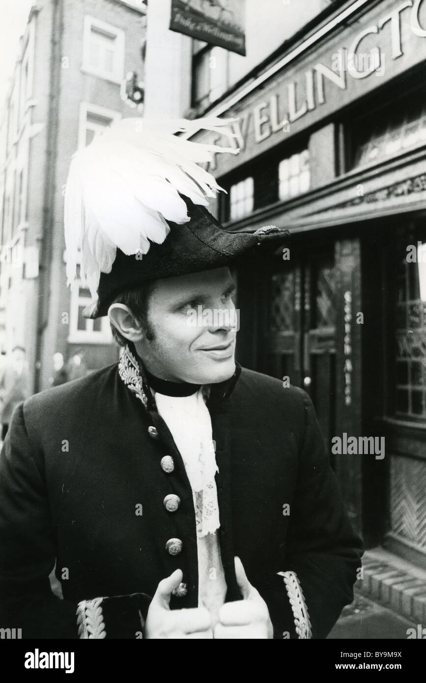 DEL SHANNON (1934-1990) US pop singer at a Carnaby Street boutique in ...