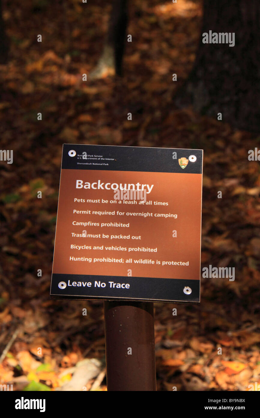 Backcountry trail sign on Appalachian Trail, Shenandoah National Park ...