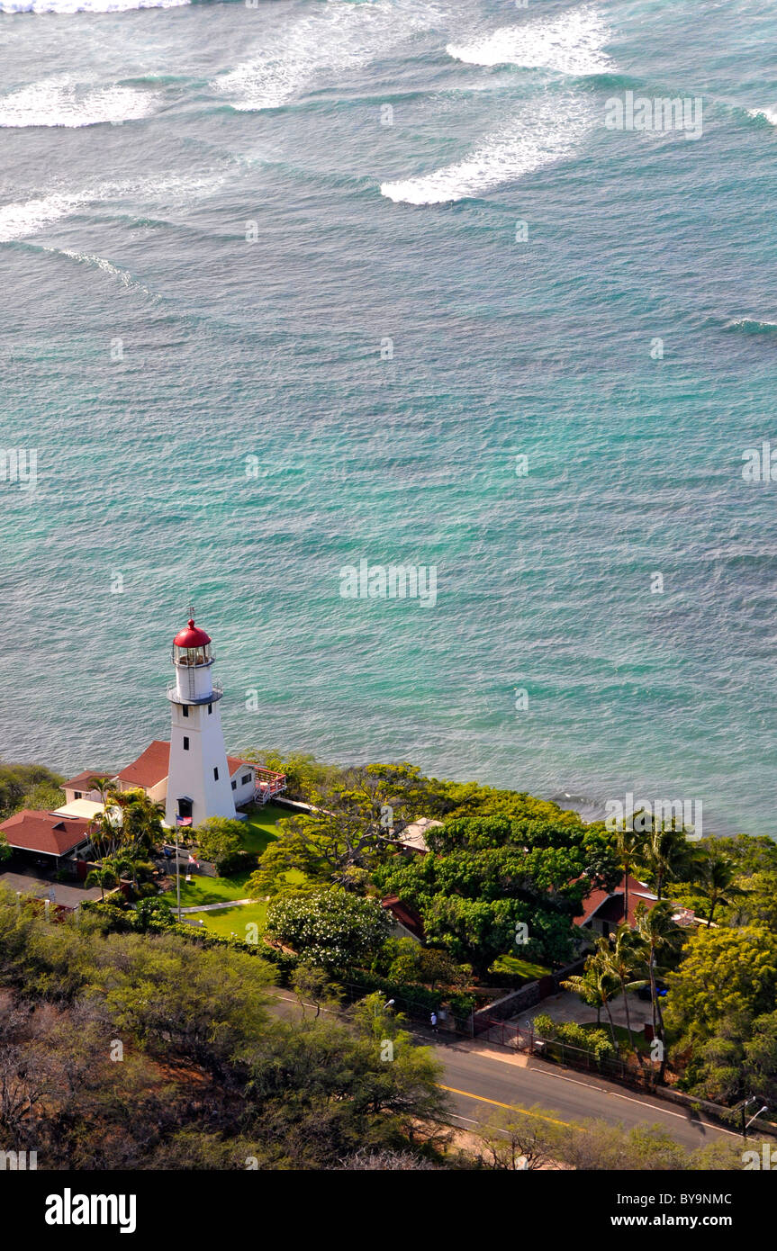 Diamond Head Lighthouse from Diamond Head Crater State Monument ...