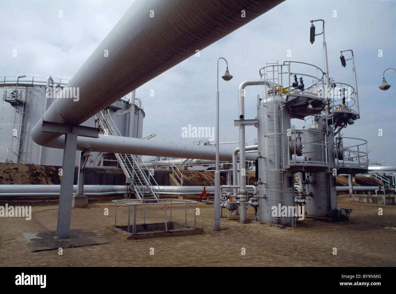 Burgan Kuwait First Stage Oil Refinery Pipe And Oil Collection Point ...