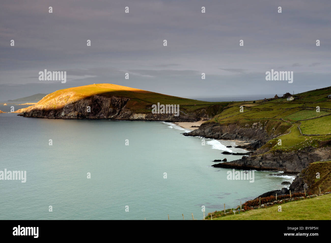 sunrise illuminates shines lights up slea head rugged atlantic coast ...