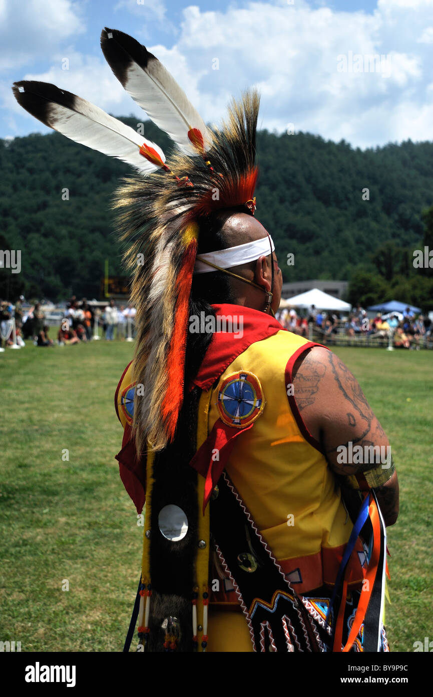 Eagle dancer and cherokee hi-res stock photography and images - Alamy