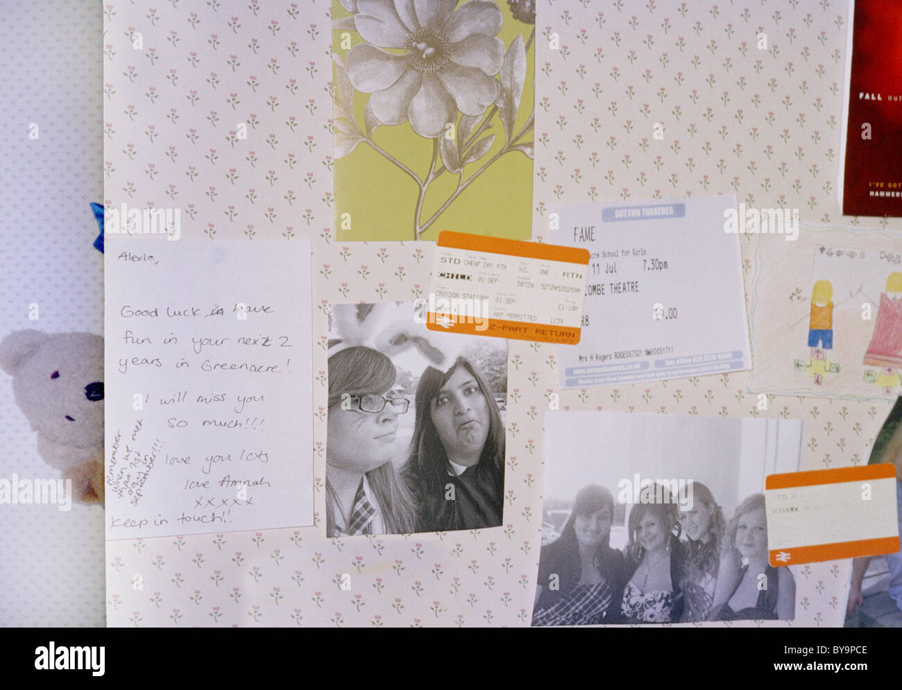 Posters for girls hi-res stock photography and images - Alamy