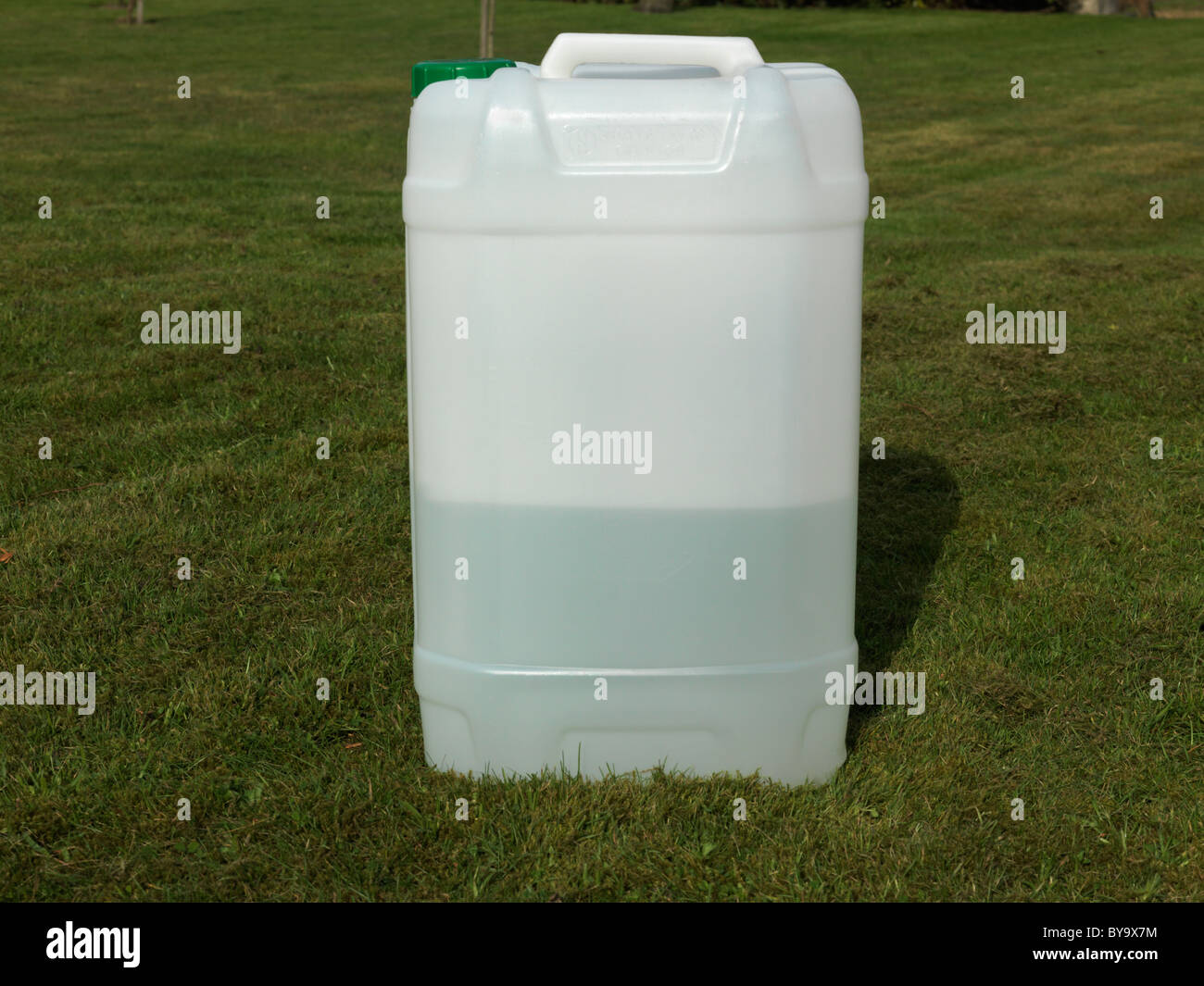 Plastic water container hi-res stock photography and images - Alamy